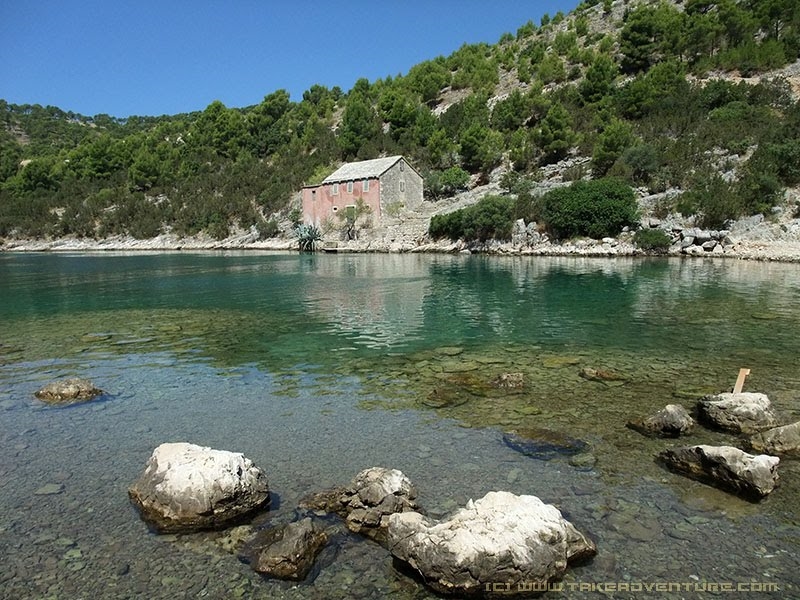 SMRKA DAY TRIP / Trips and Tours / Smokvina accommodation & travel