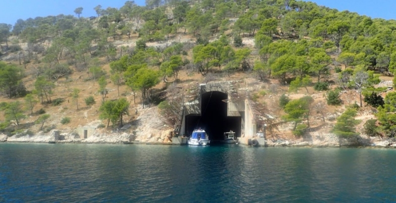 SMRKA DAY TRIP / Trips and Tours / Smokvina accommodation & travel